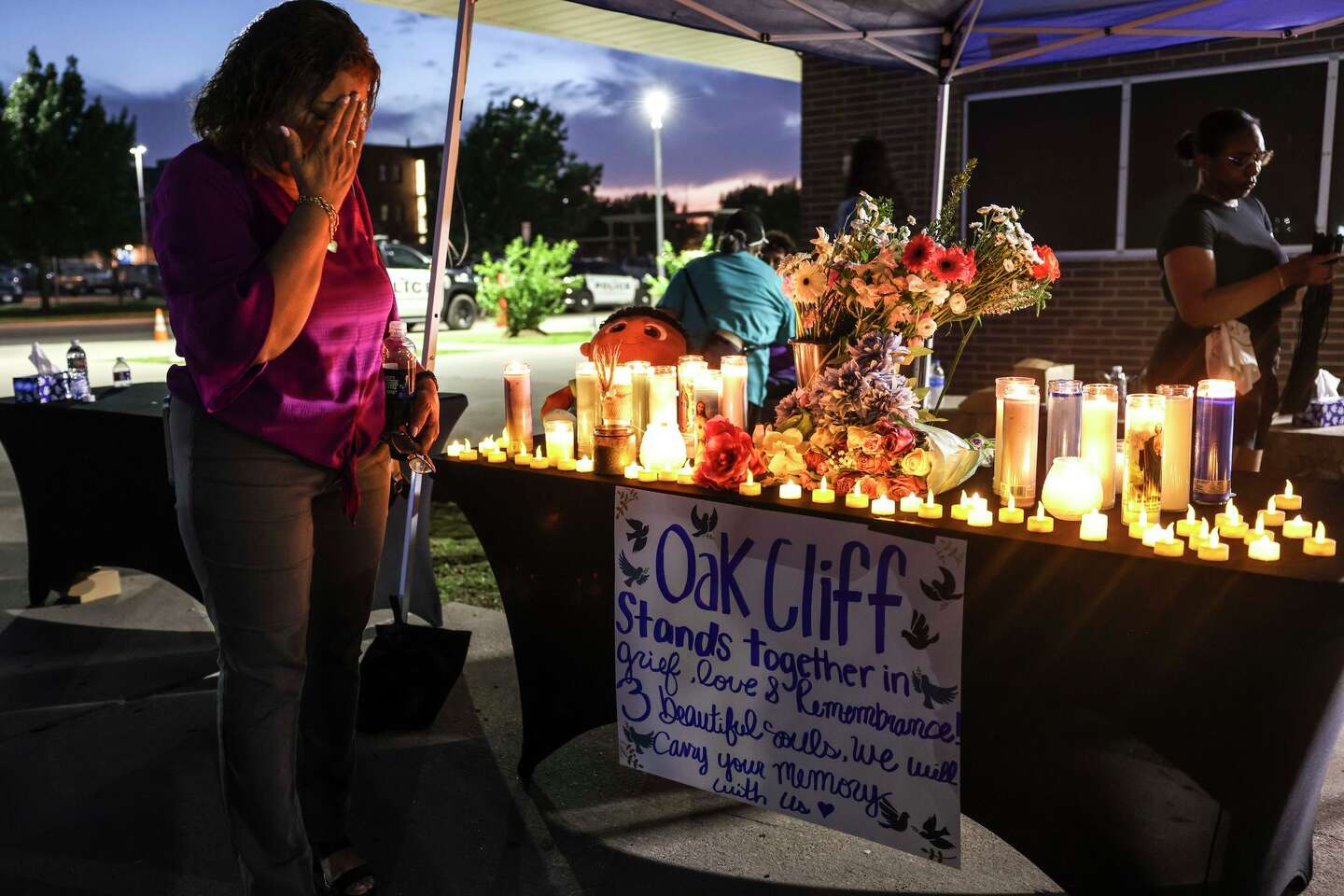 Dallas' Oak Cliff vigil honors victims The Clyde apartment explosion
