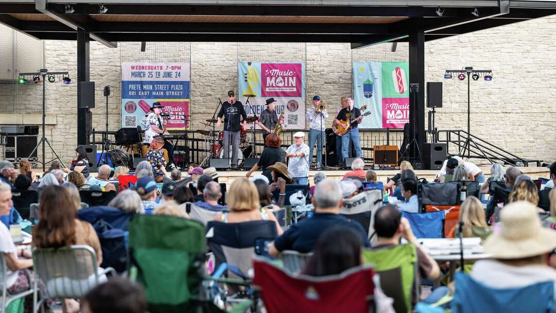 Photos from Extreme Heat at Music on Main in Round Rock