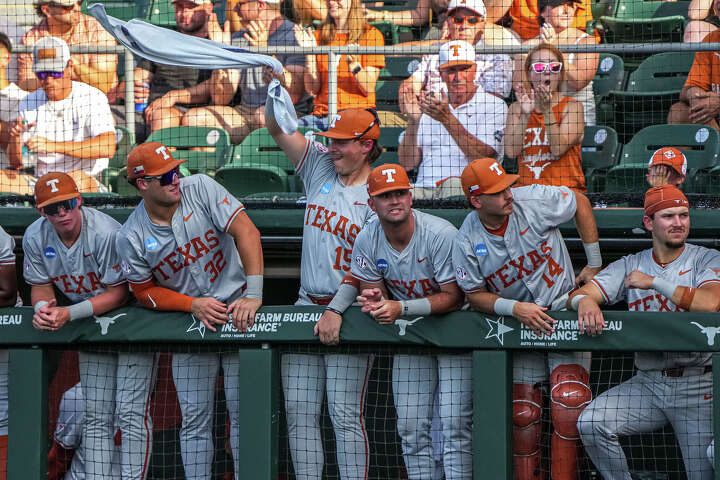 First baseball transfer for Longhorns is Texas Tech's Linkin Garcia