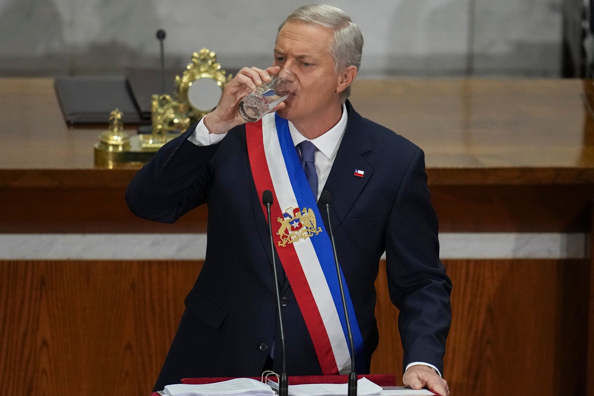 Kast traza hoja de ruta de Chile para próximos 4 años con seguridad y ...