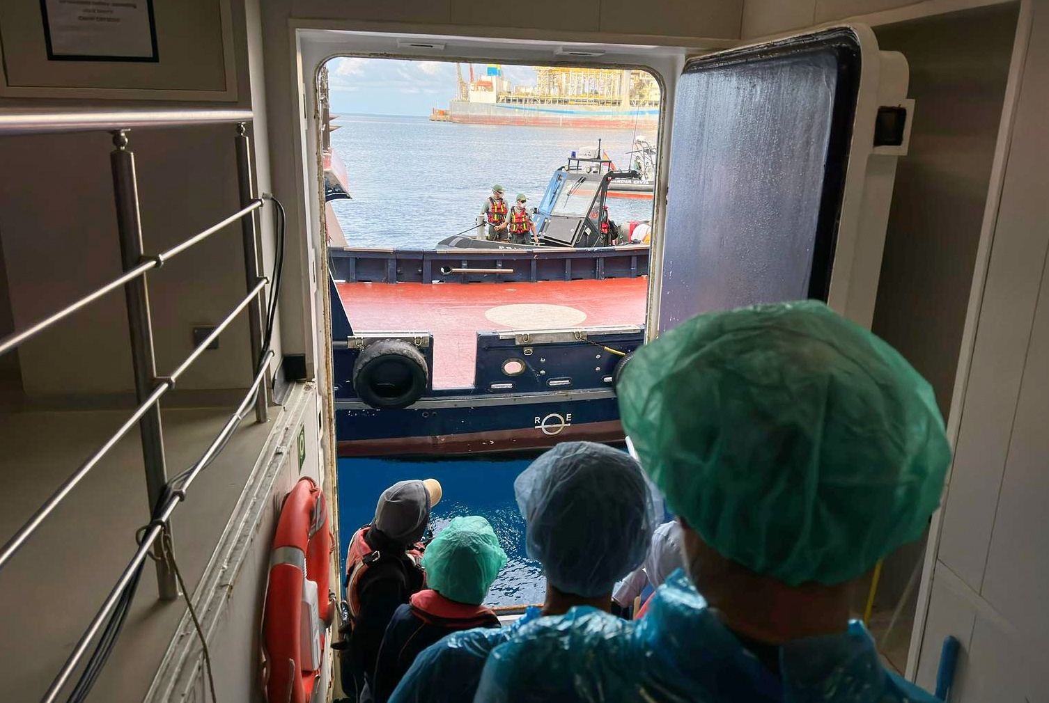 Cinco pasajeros estadounidenses de crucero con hantavirus dejan centro ...