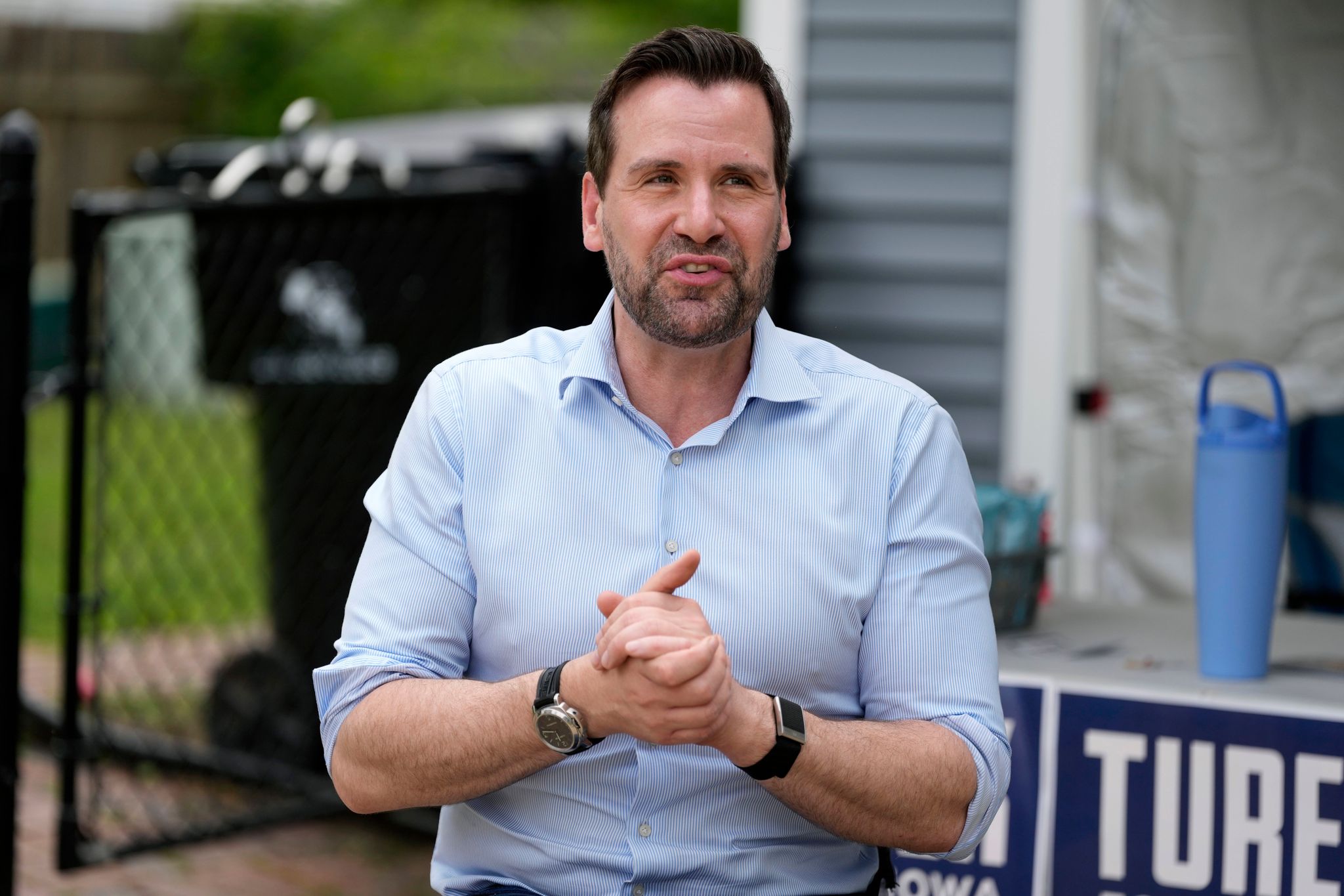 Iowa Democrats to settle a tense Senate primary as the party looks to ...