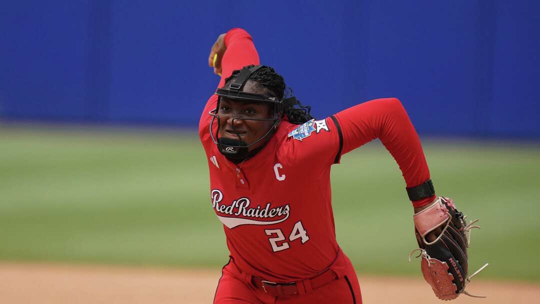 Texas rides Teagan Kavan, Katie Stewart to 7-3 win over Texas Tech to ...