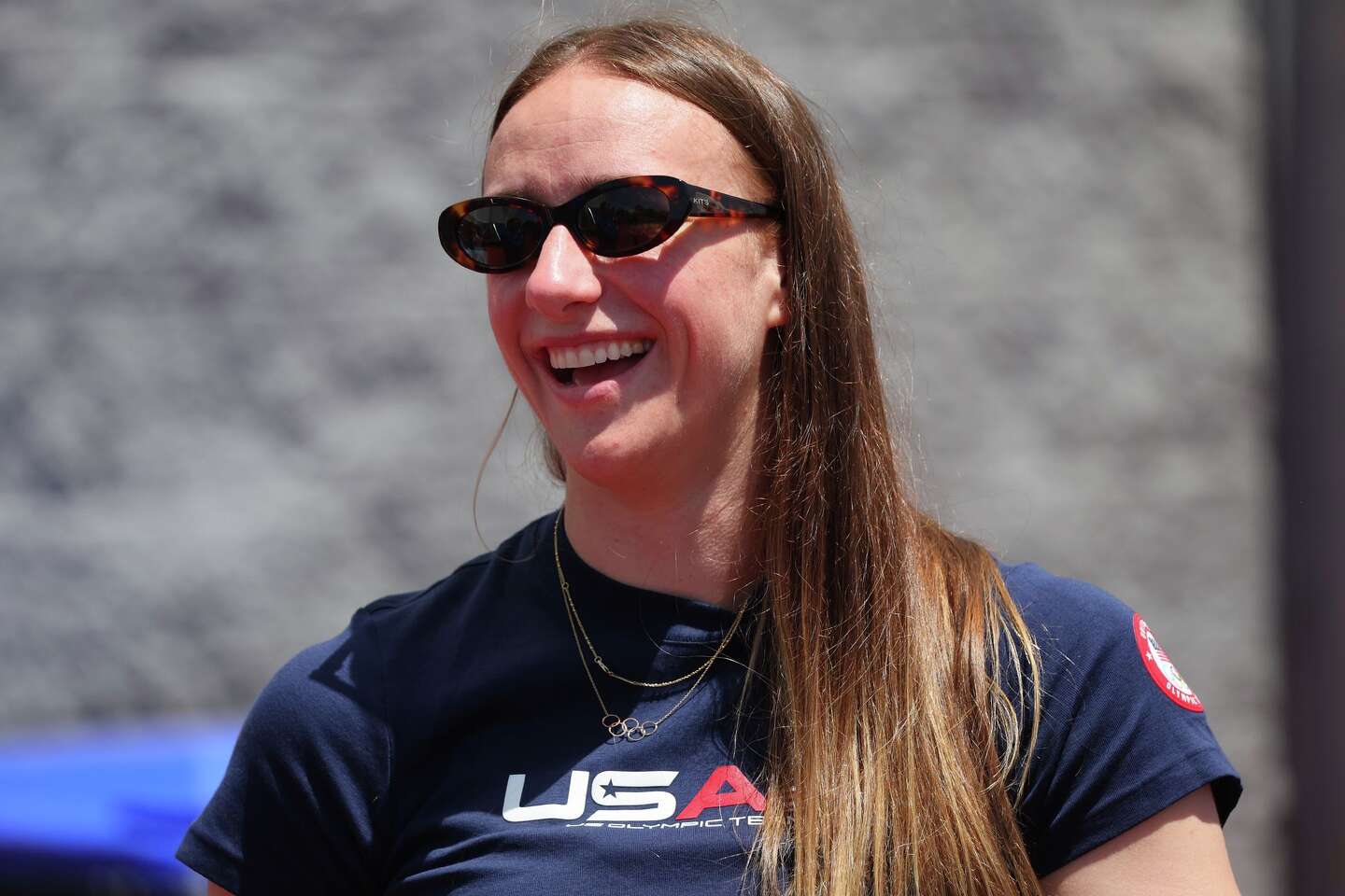 Hayley Scamurra gets a thrill showing off US hockey gold medal with ...