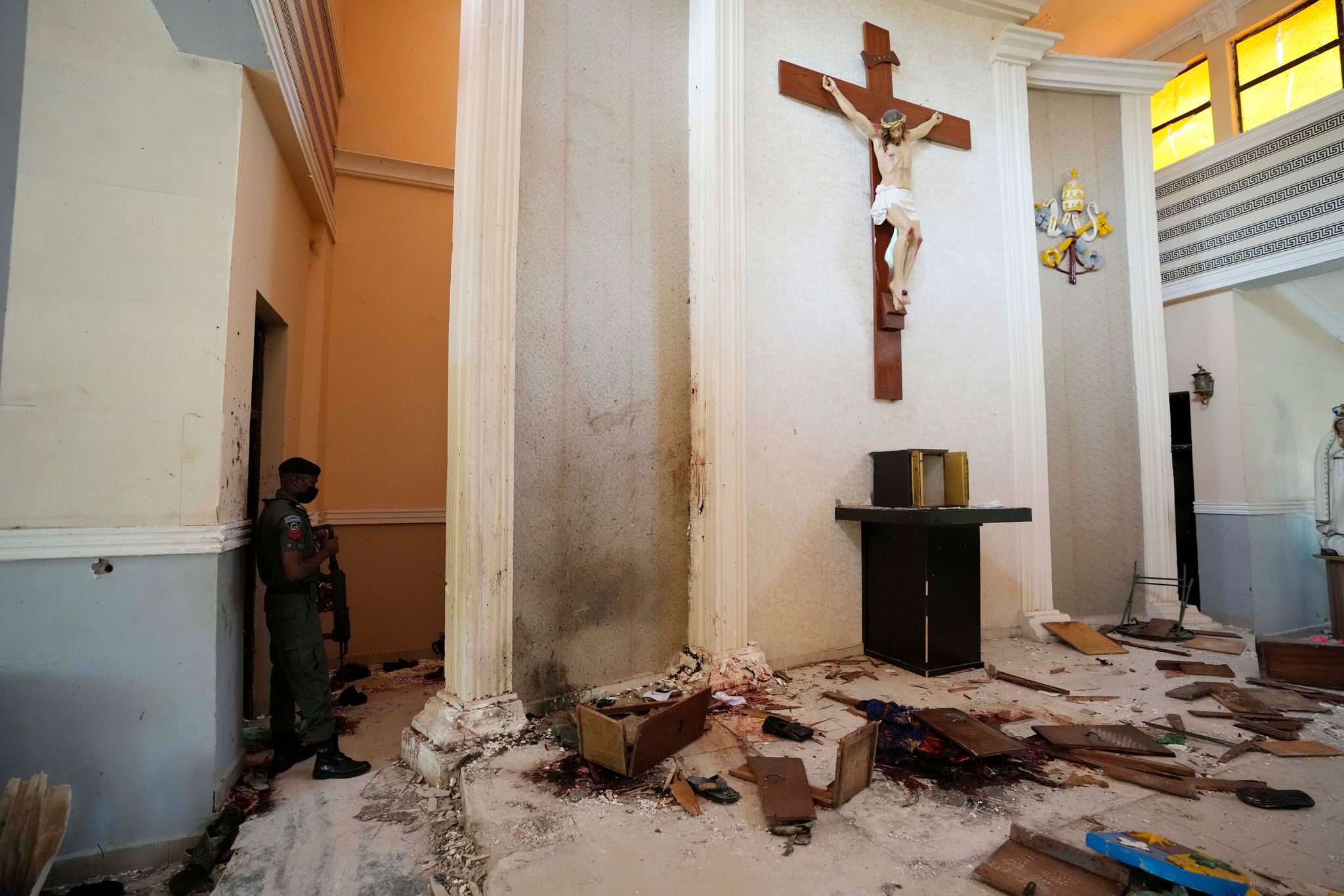 Nigerian court sentences 4 men to death for killing worshippers in 2022 ...
