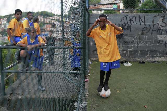 Brazilian players from a Rio de Janeiro favela find hope and ...