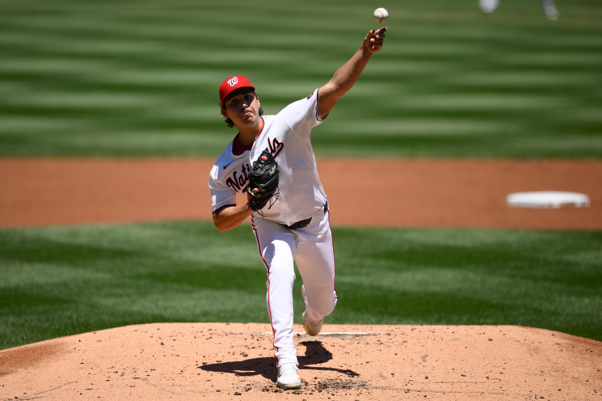 Marlins finish off a 3-game sweep in Washington with a 4-1 win over the ...