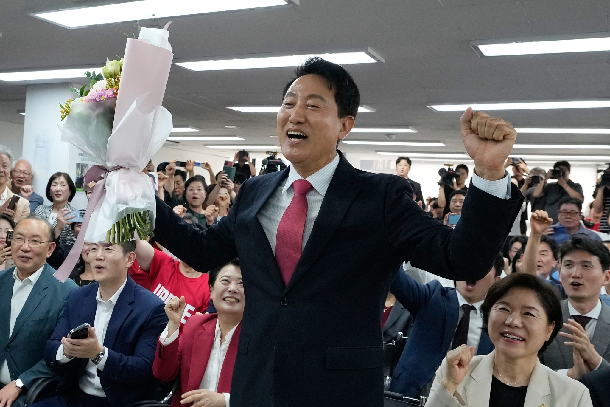 South Korea's ruling party wins most races in local elections but loses ...