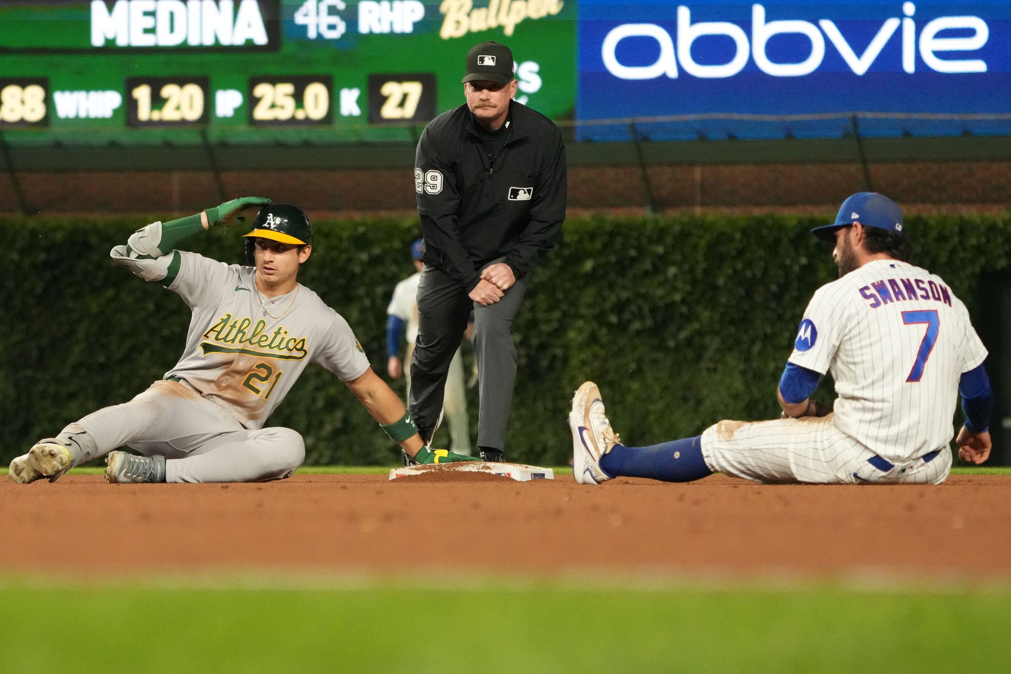 Kurtz drives in winning run in 10th as A's beat Cubs 5-4; Chicago's ...