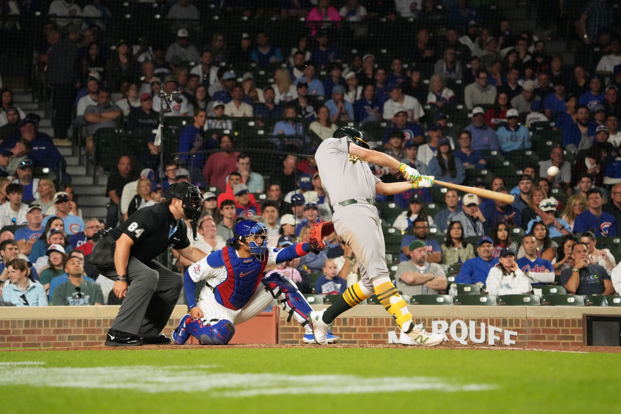 Kurtz impulsa la carrera del triunfo en la 10ma y Atléticos superan 5-4 ...
