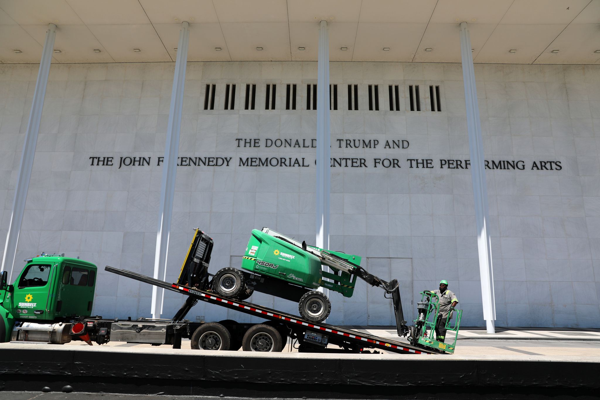 Kennedy Center moves to erase Trump references after judge said they ...