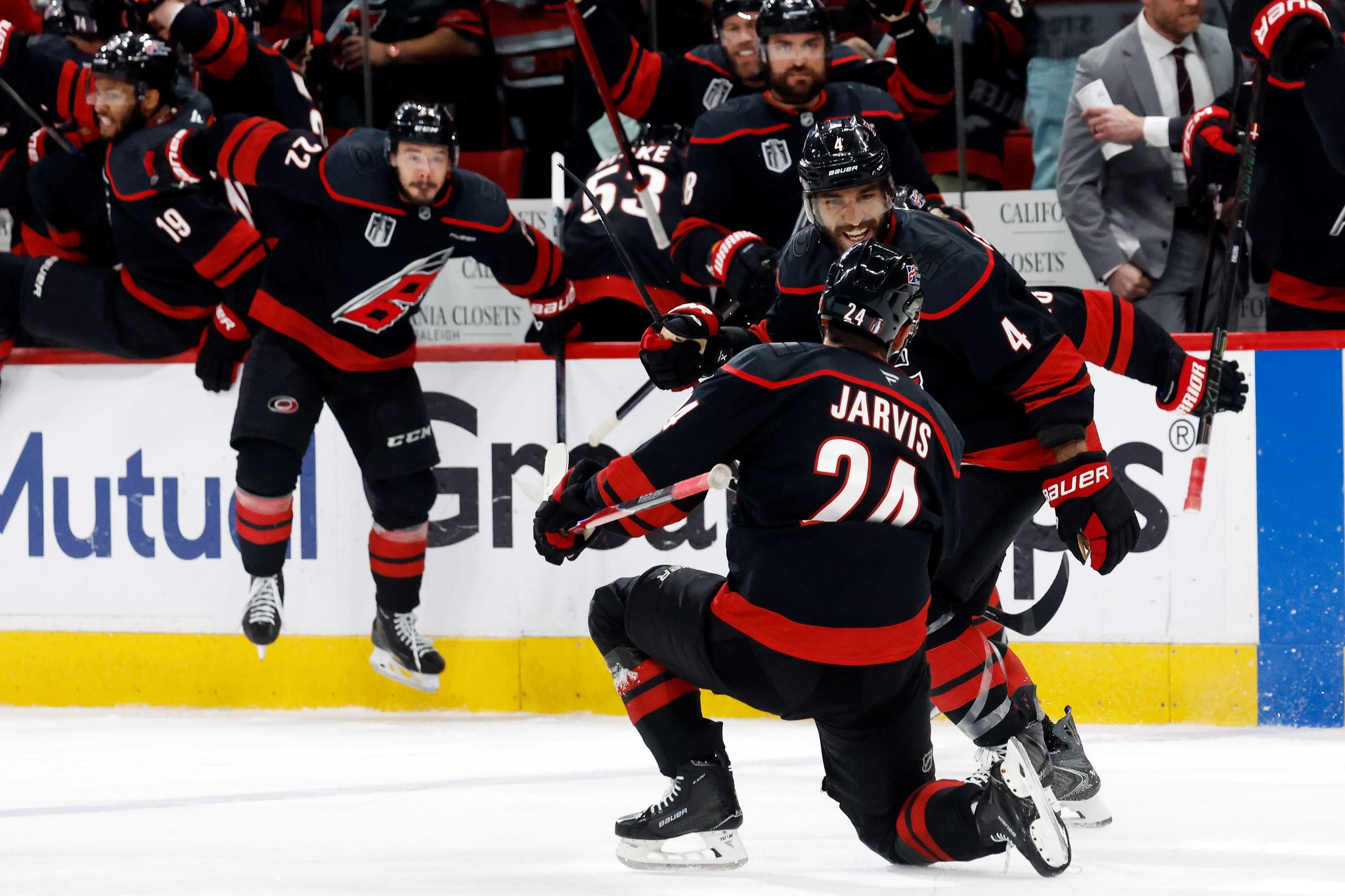 Seth Jarvis scores in overtime, Carolina beats Vegas in Game 2 to tie ...