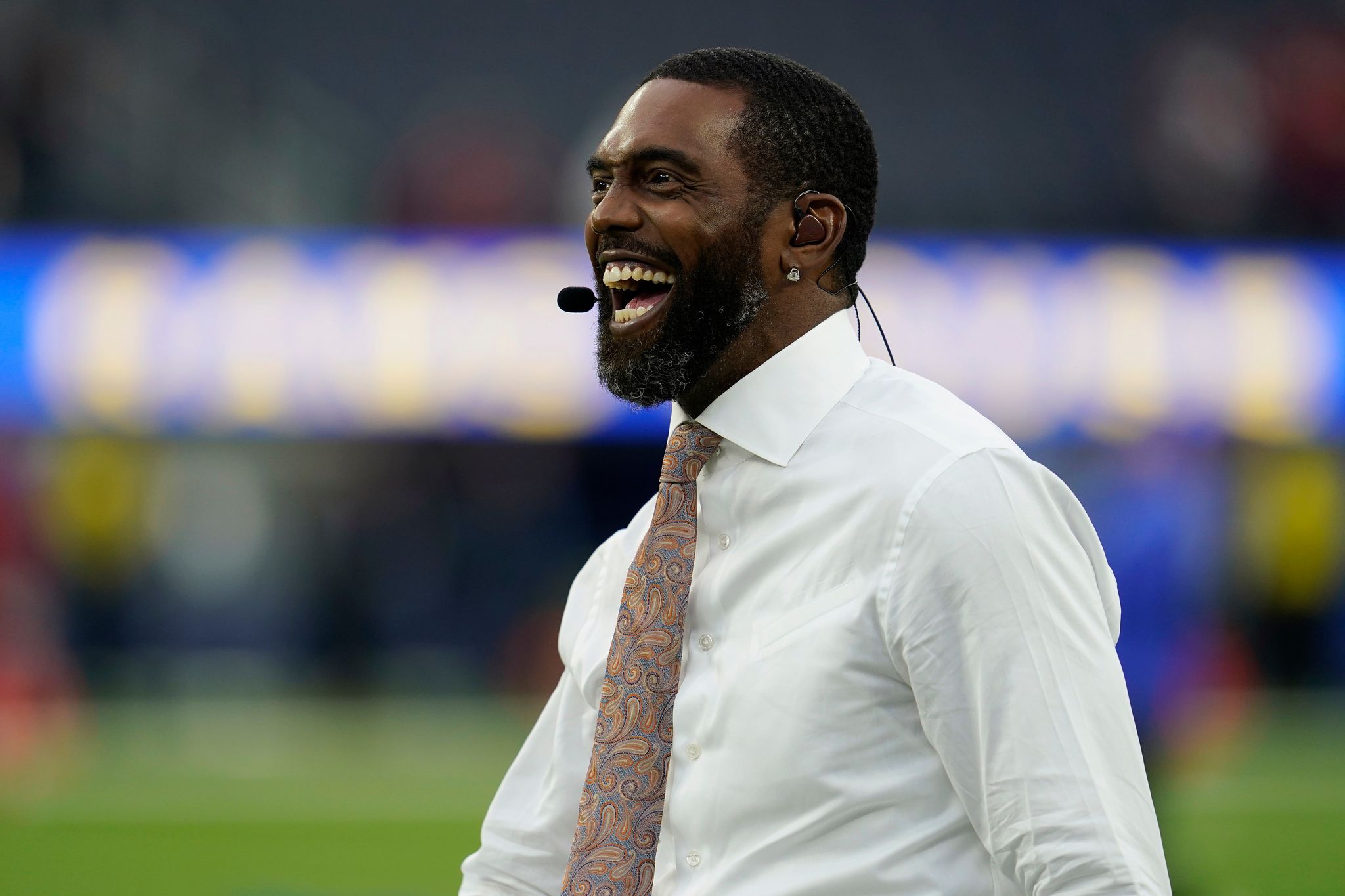 Randy Moss is cancer-free and angling for the next big catch in pursuit ...