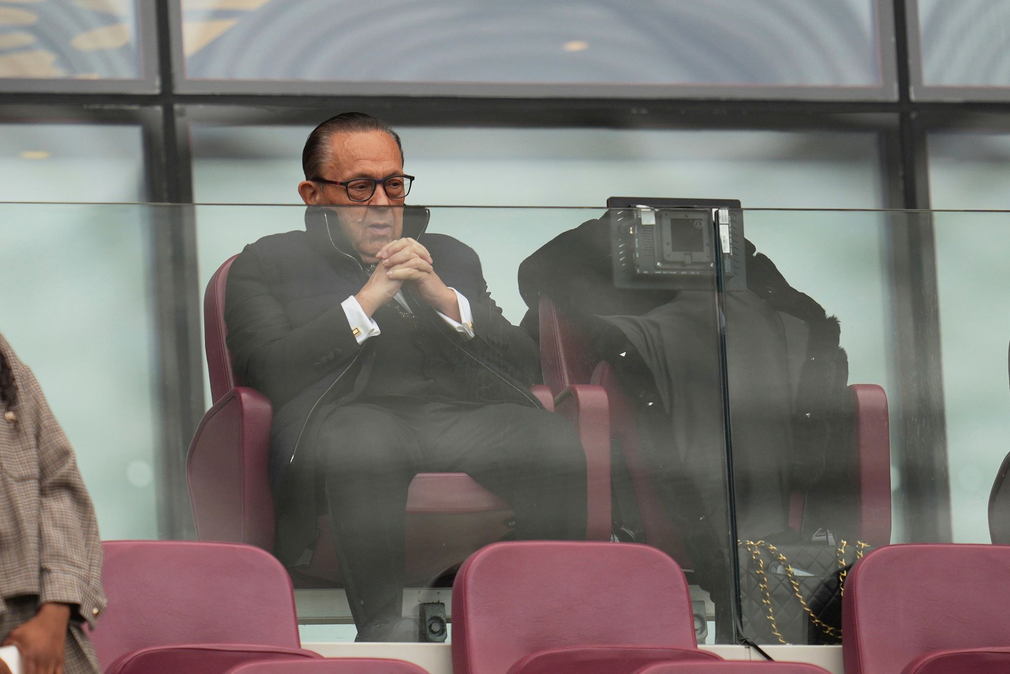 West Ham co-chairman quits ahead of 'historic allegations' to be made ...