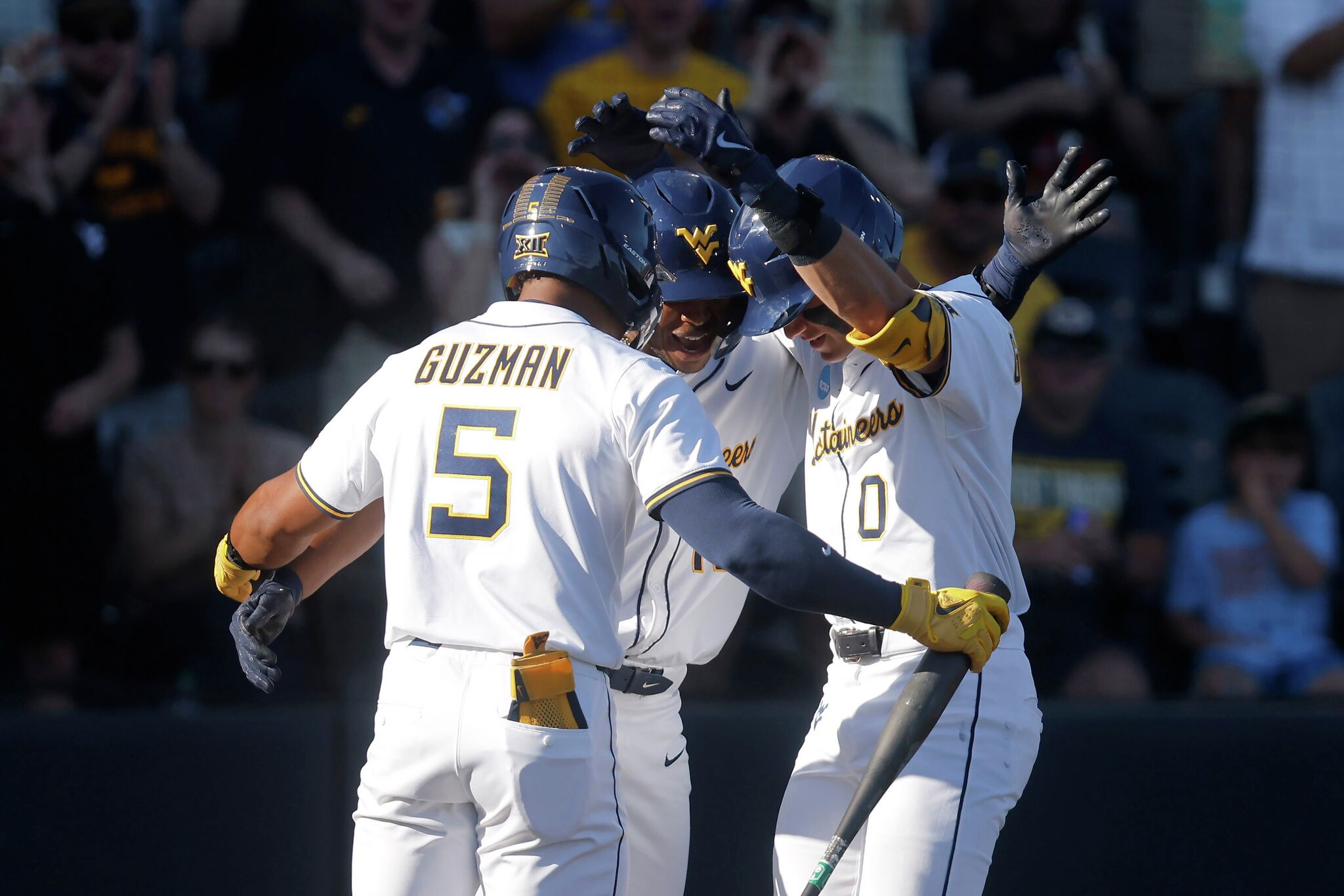 NCAA Tournament Saturday: Baseball super regional scores, schedule