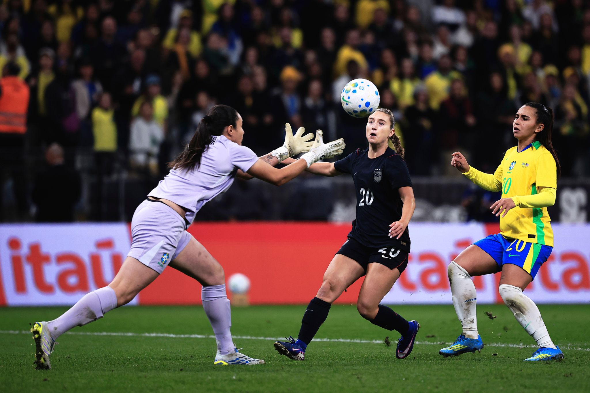 Bia Zaneratto's goal gives Brazil a 2-1 victory over the USWNT in Sao Paulo