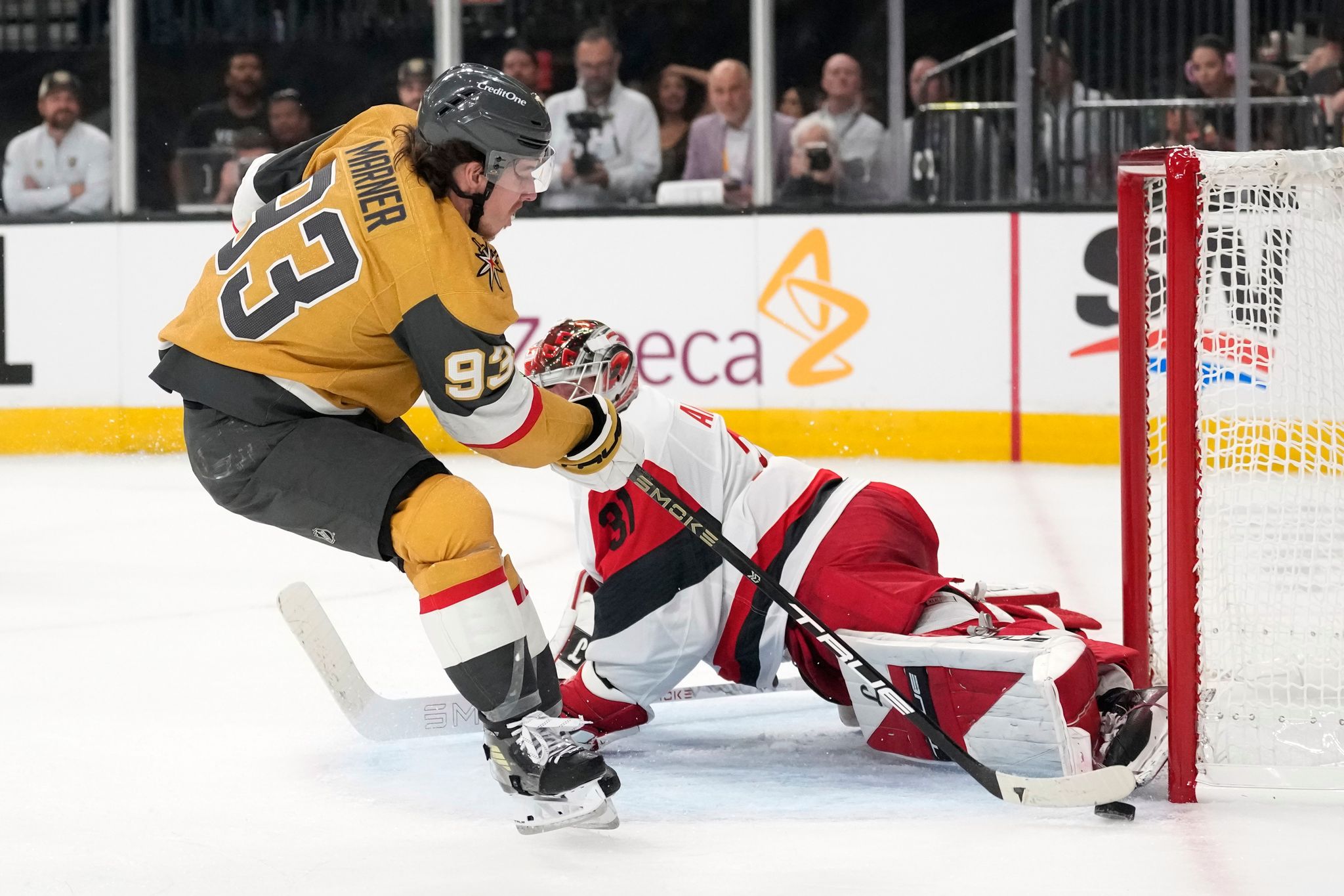 Mitch Marner highlights Vegas' 4-goal, 2nd period with natural hat trick