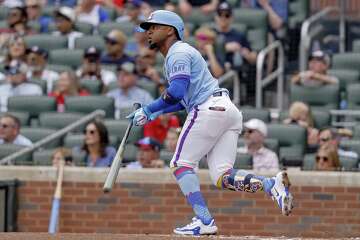 Braves beat Pirates 6-3 behind Dominic Smith’s 2-run homer