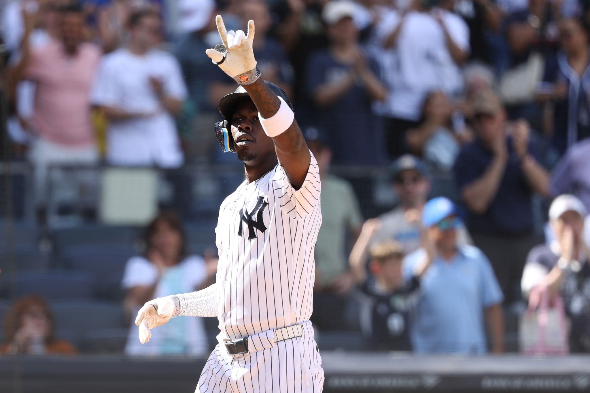 Jazz Chisholm Jr. borrows Aaron Judge's bat and hits 3-run homer to ...
