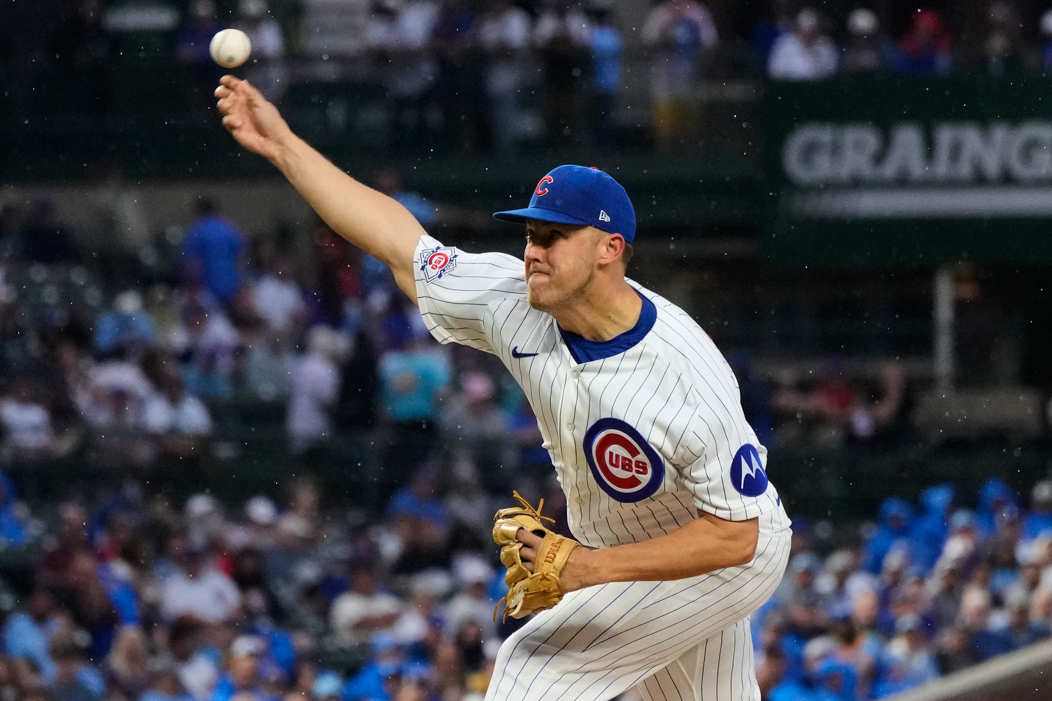 Chapman’s 10th-inning single gives the Giants a 2-1 win over the Cubs