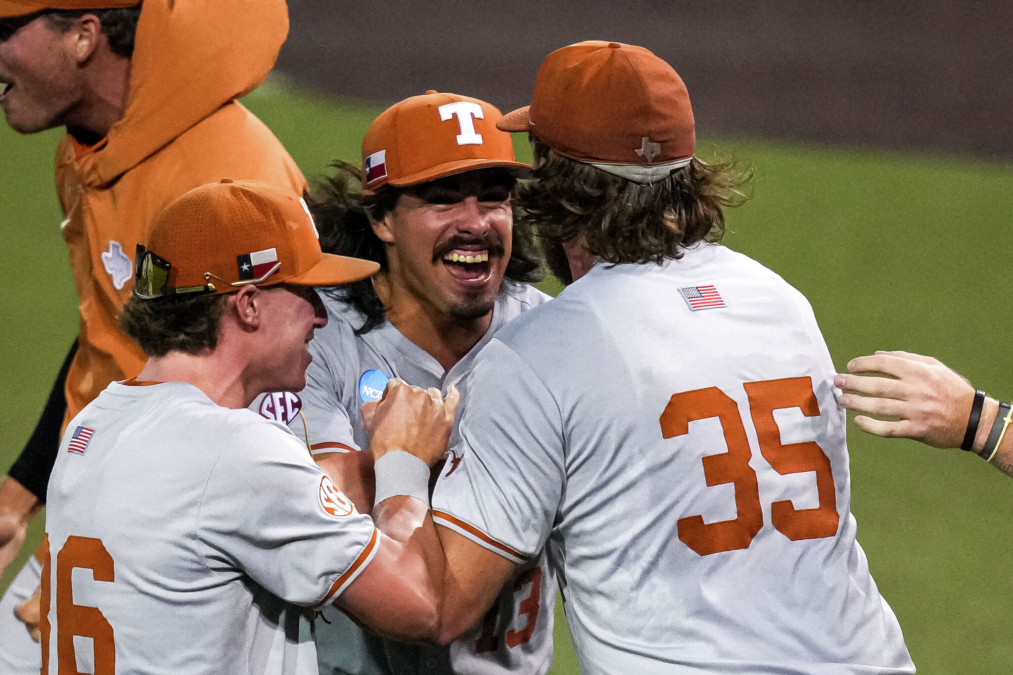 Texas baseball picks Ruger Riojas as it seeks to stave off elimination