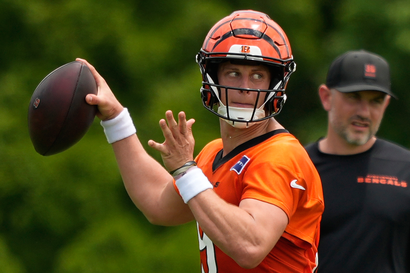 Bengals restructure Joe Burrow's contract to free up cap space, AP ...