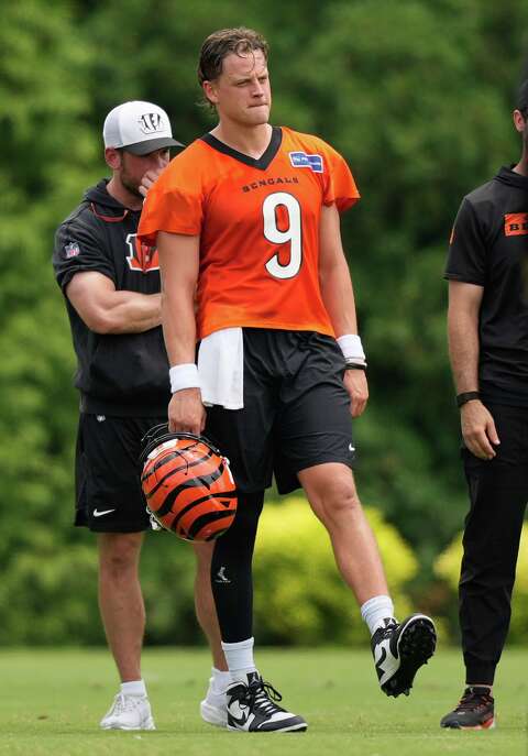 Bengals restructure Joe Burrow's contract to free up cap space, AP ...