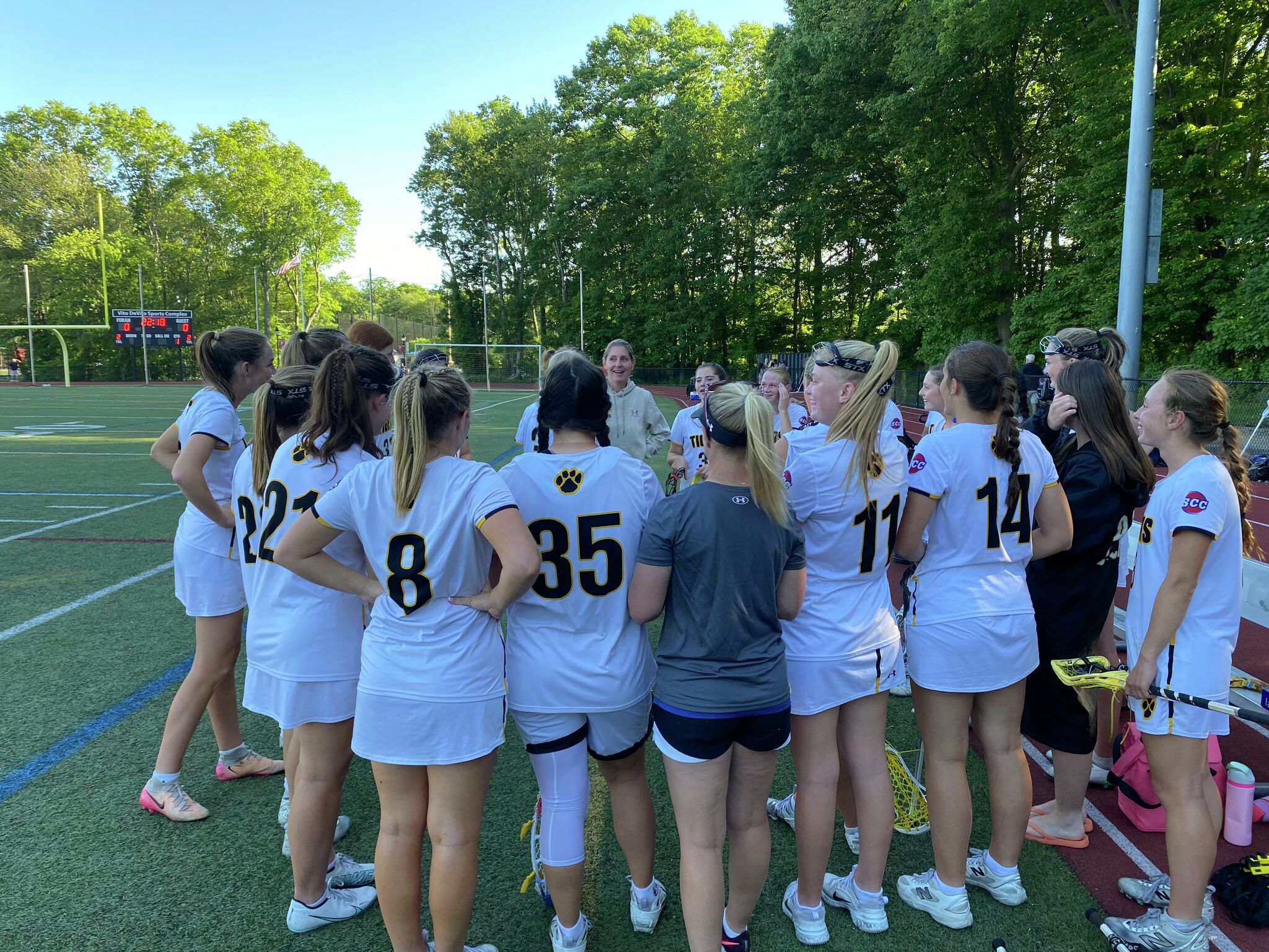 Daniel Hand, Branford girls lacrosse advance in CIAC Class M semfinals