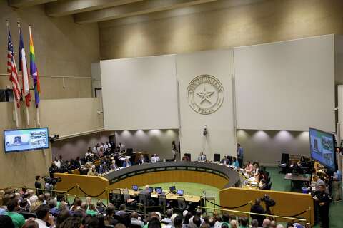 Dallas City Council delays City Hall repair vote
