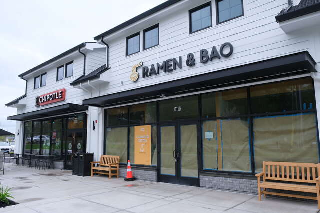 Shops at Stone Bridge bridge in Cheshire reaches full lease with AT&T