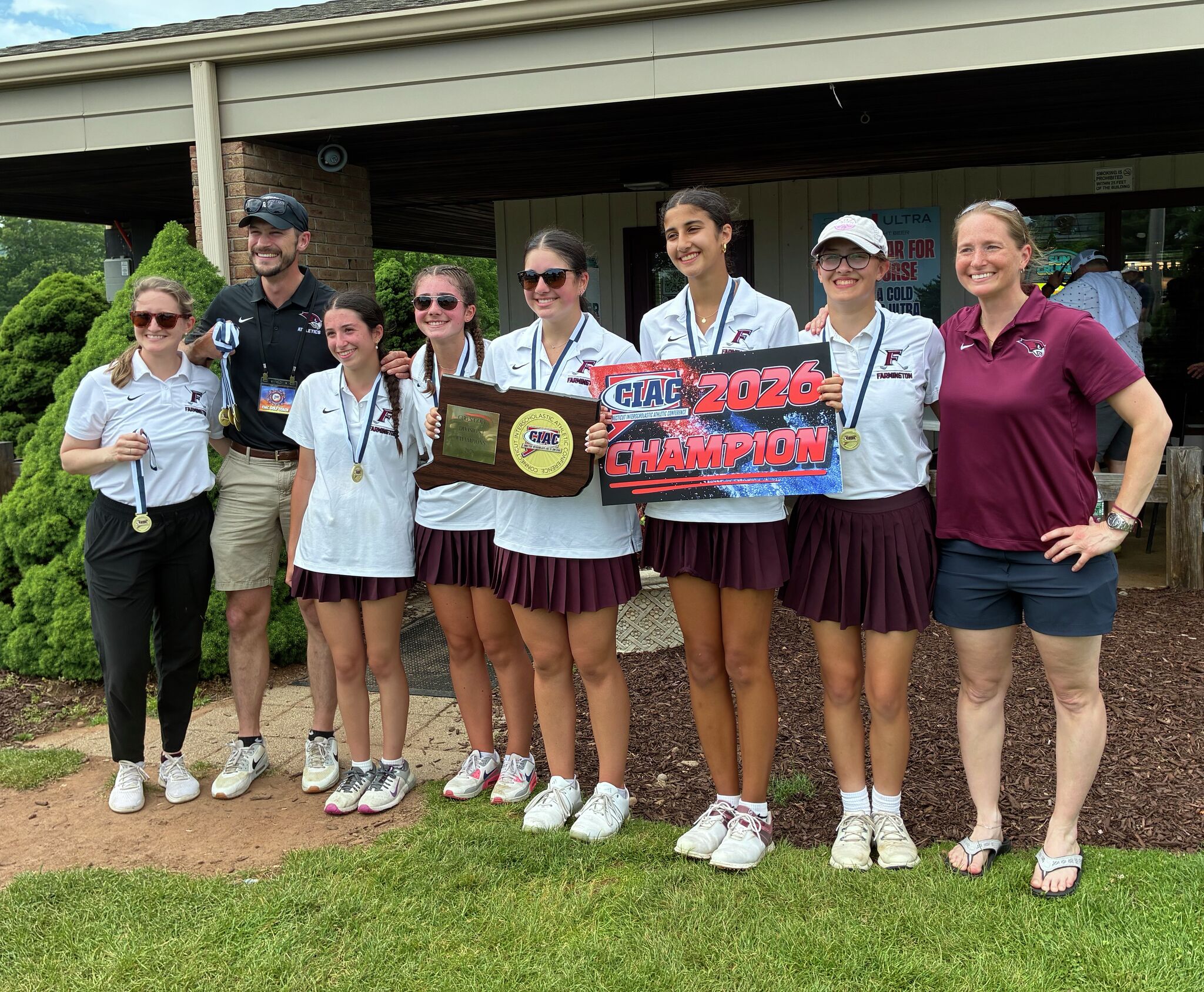 Farmington girls win 2026 CIAC Division I golf championship