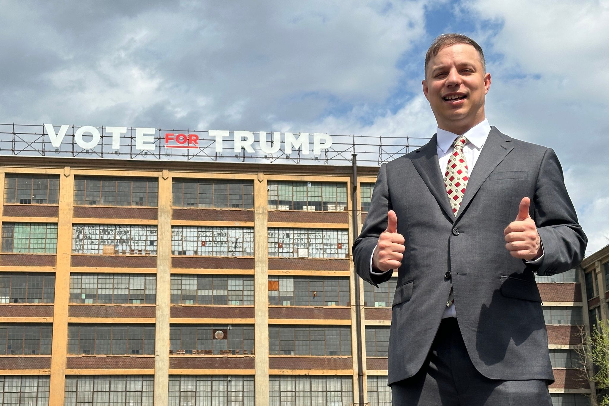 Can the man behind a giant pro-Trump sign ride the president’s praise ...