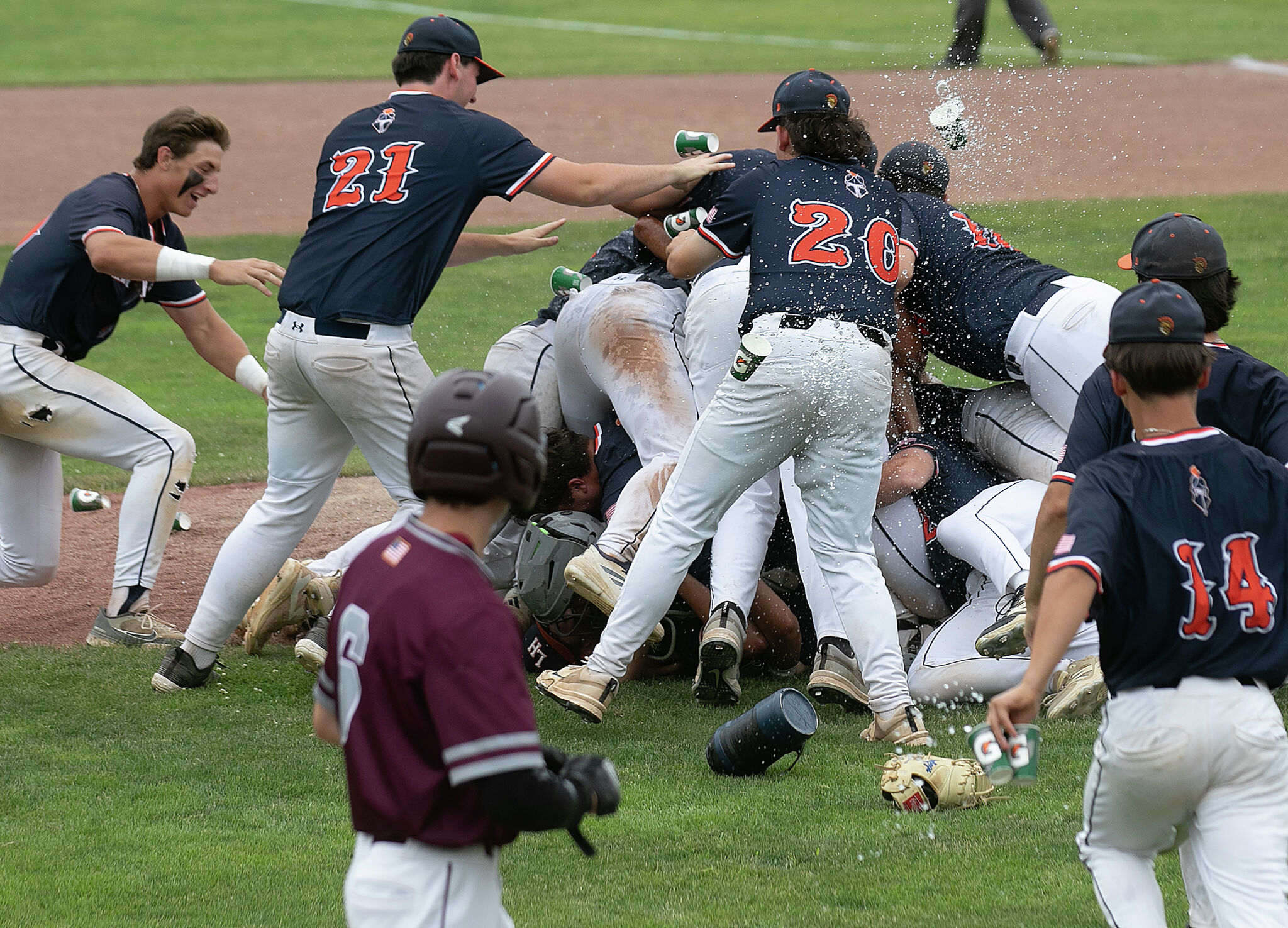 Lyman Hall baseball defeated Bethel to defend its CIAC Class L title