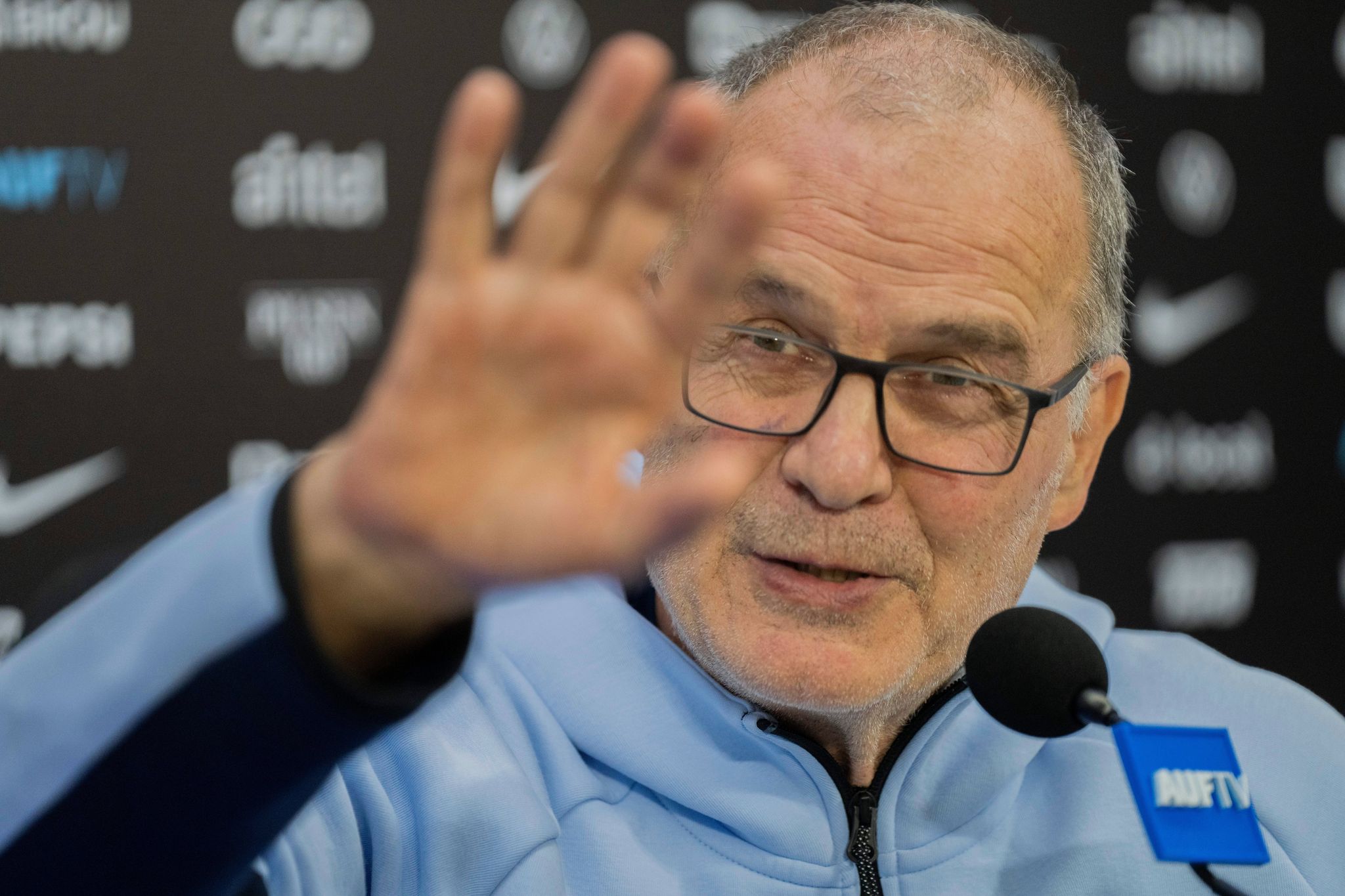 Uruguay lands in Miami after flight delay ahead of World Cup opener ...