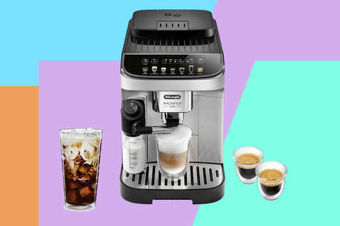 De'Longhi Magnifica Evo espresso machine deal drops price by $250