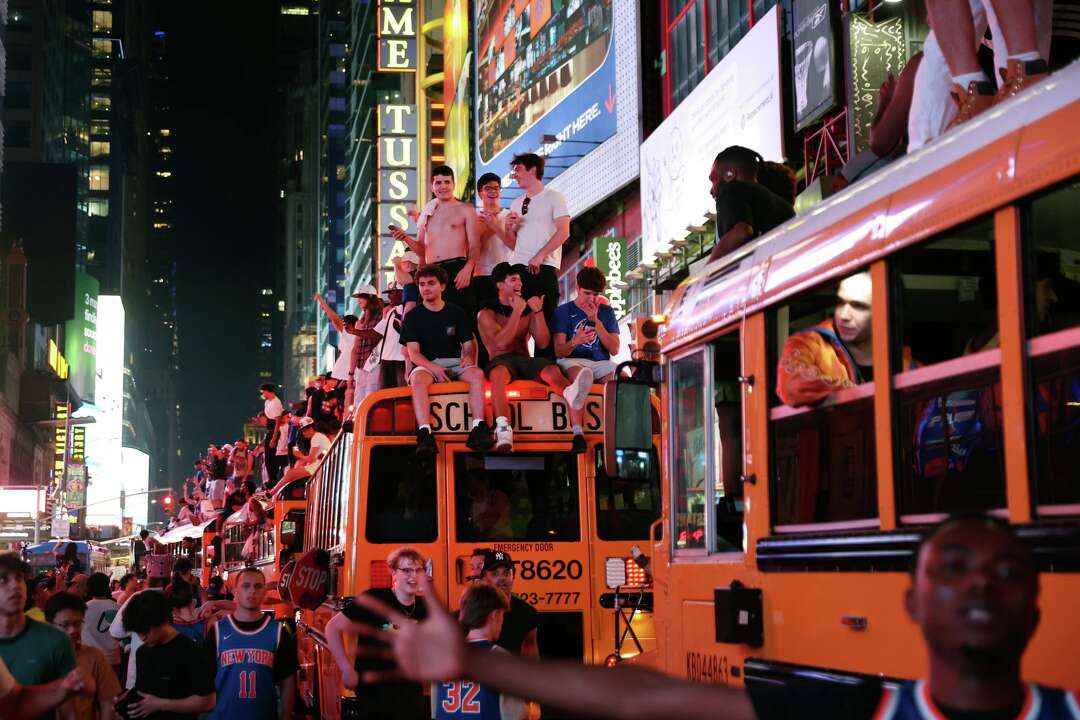 Knicks' long-awaited championship brings 'camaraderie and craziness' to ...