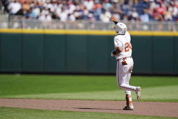 Adrian Rodriguez record-setting day pushes Texas baseball in CWS