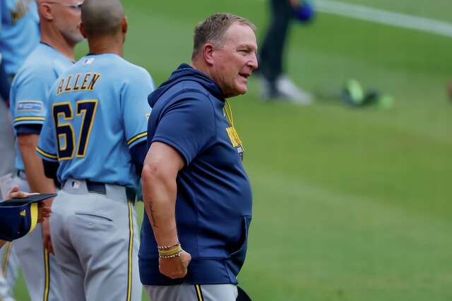Brewers manager Pat Murphy plans surgeries on his back on Thursday and ...