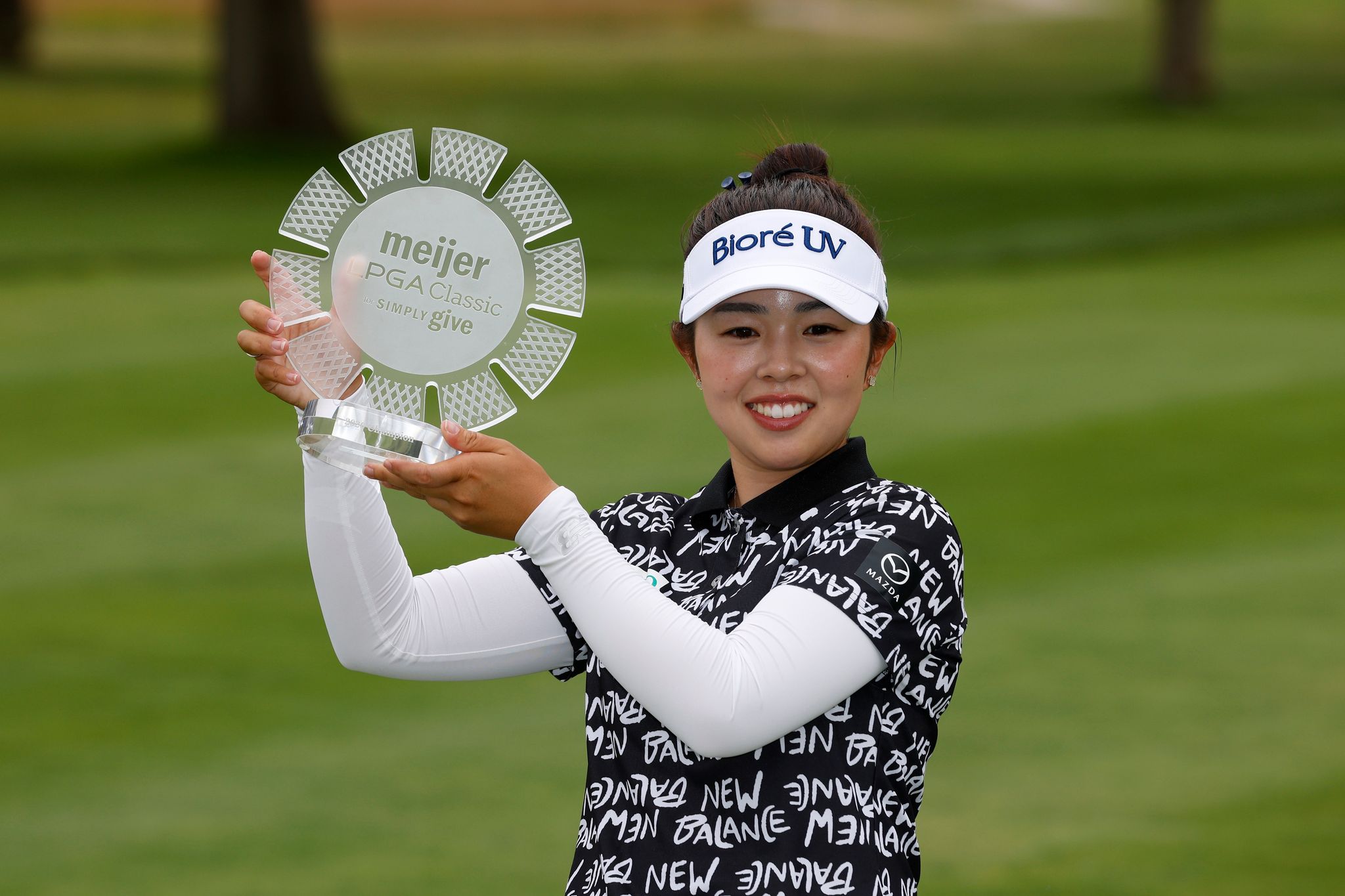Clark wins 2nd US Open title. Yamashita takes LPGA event in playoff