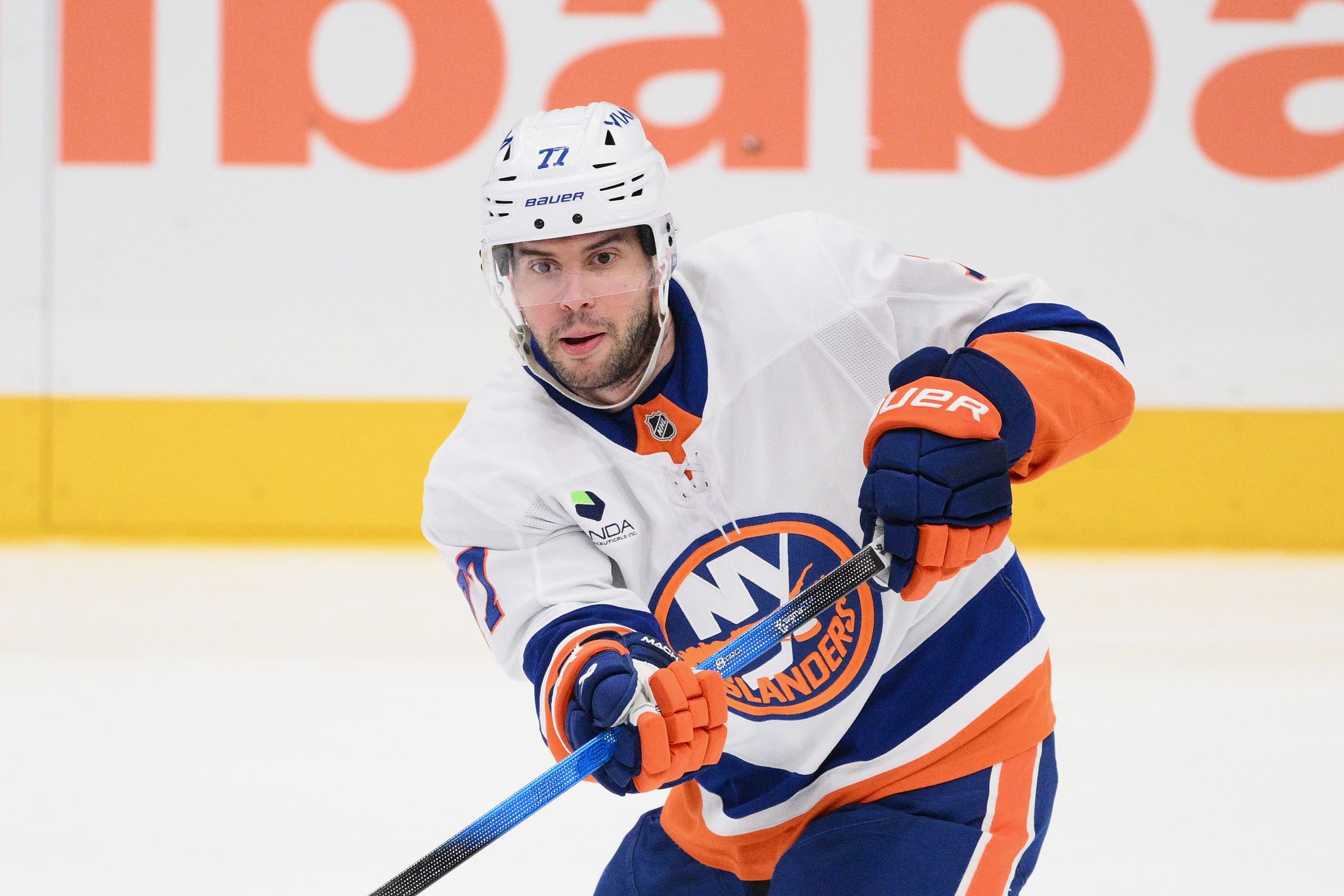 Rangers trade Brett Berard to the Canadiens as the Islanders re-sign ...