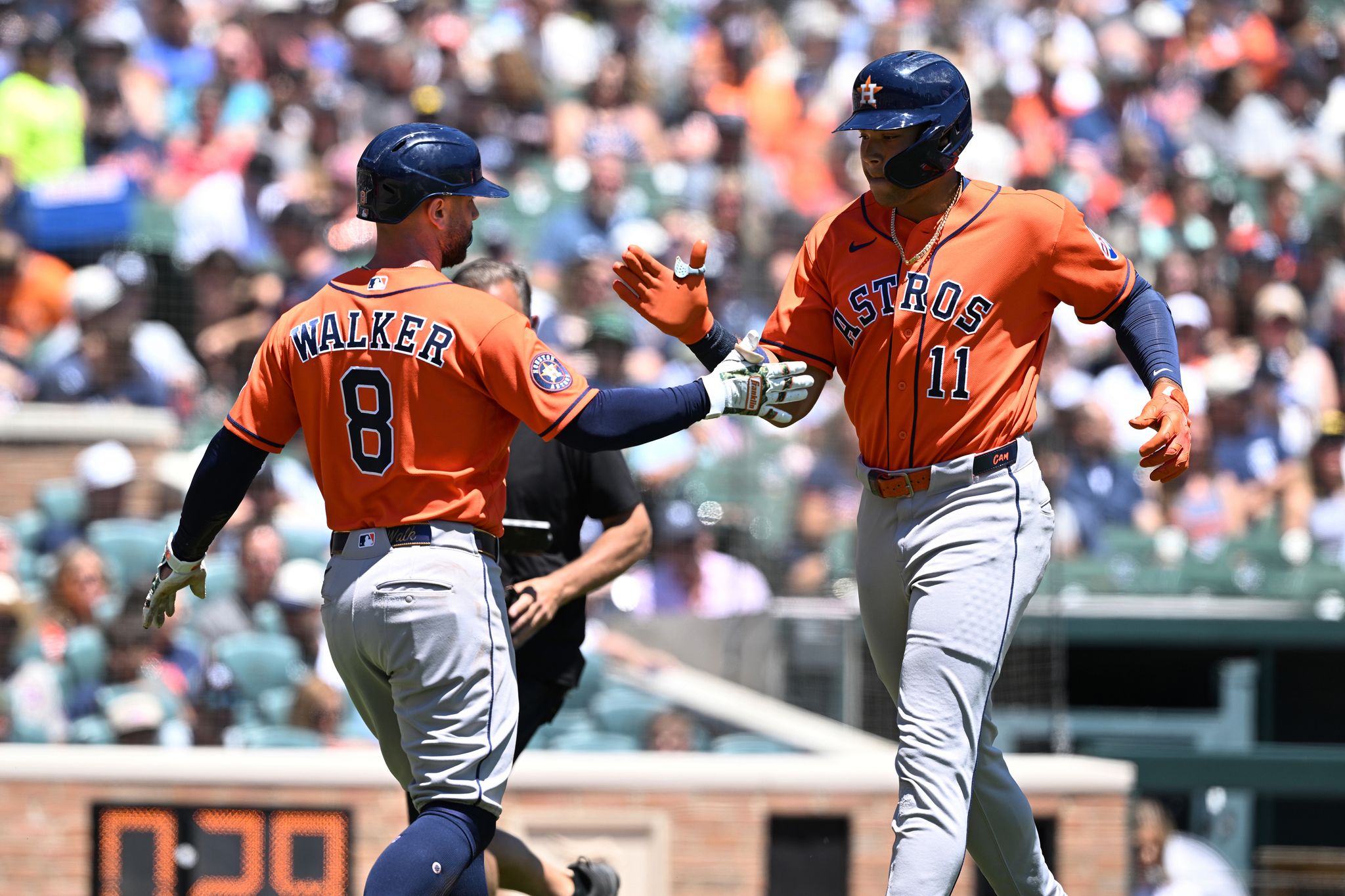 Astros rally for 8-6 win over Tigers, keeping AJ Hinch at 999 career ...