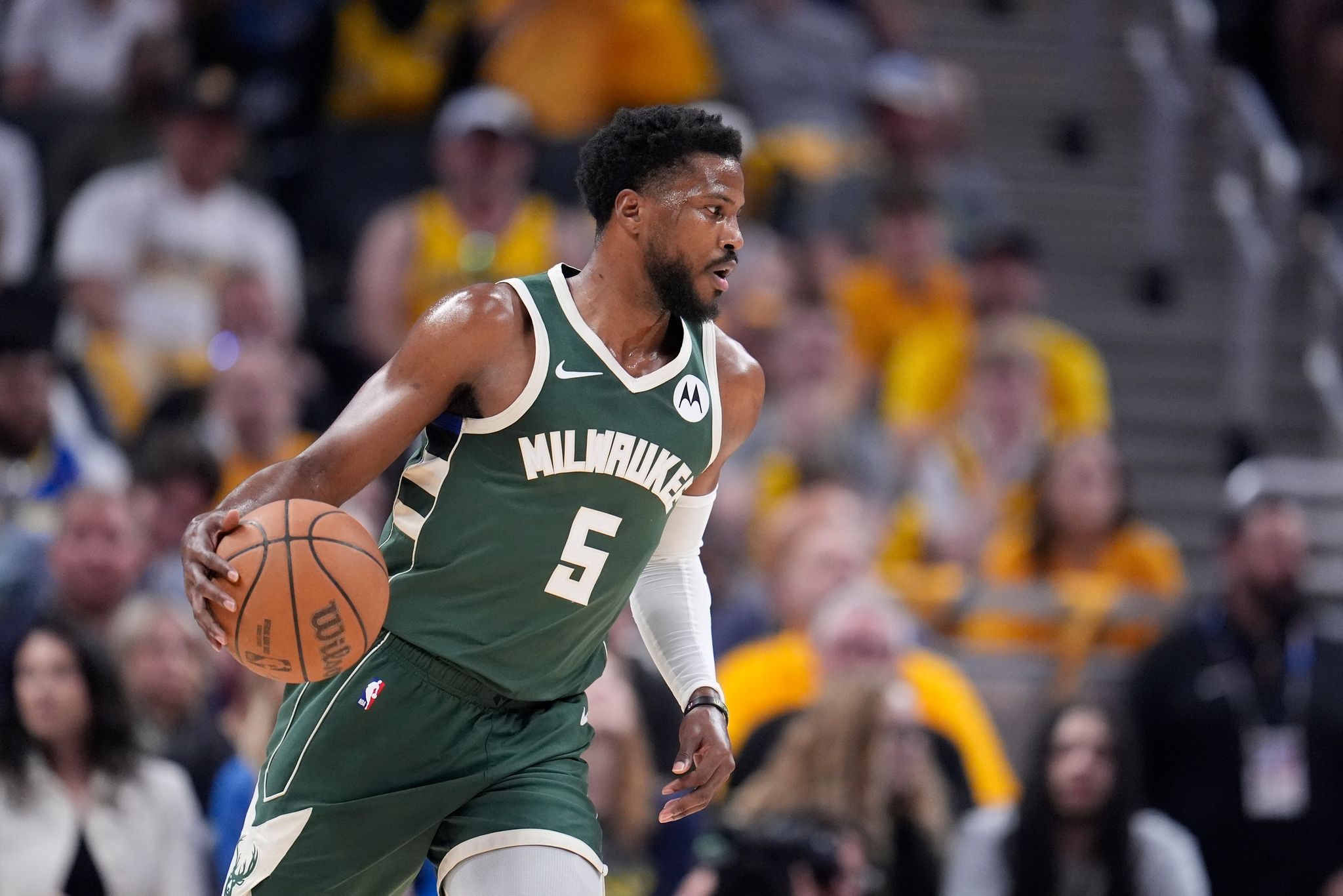 Acusan a otros dos exjugadores de la NBA en escándalo de apuestas