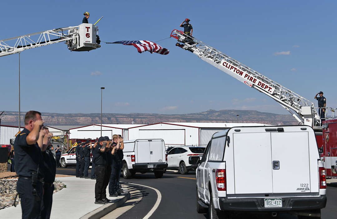 Echoes of deadly Arizona wildfire with 3 firefighters killed in ...