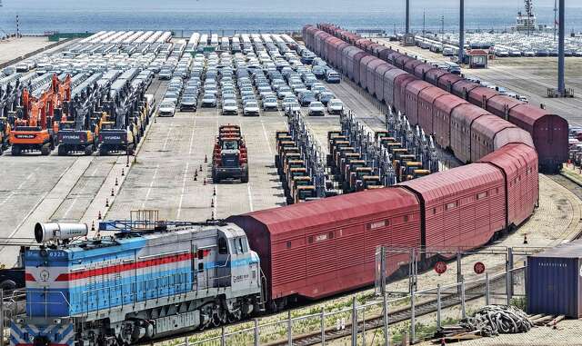 China's factory activity expands in June with boost from tech exports
