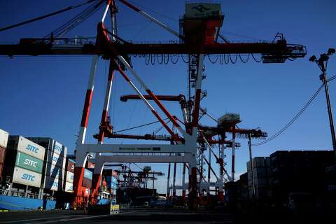 Survey shows Japan's business sentiment improving for a 5th straight ...