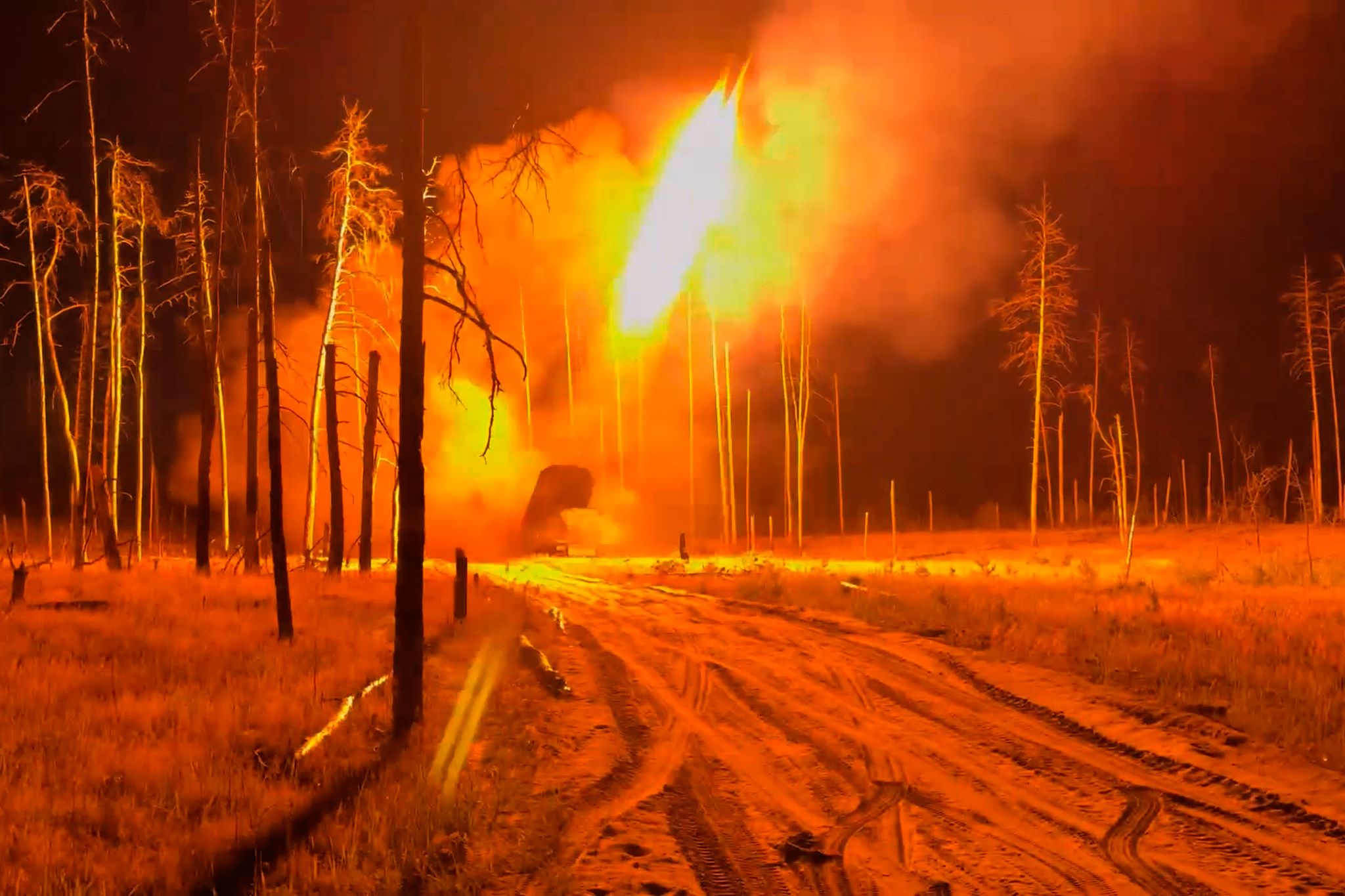 Zelenskyy says Ukraine hits a Russian oil refinery for the second time ...