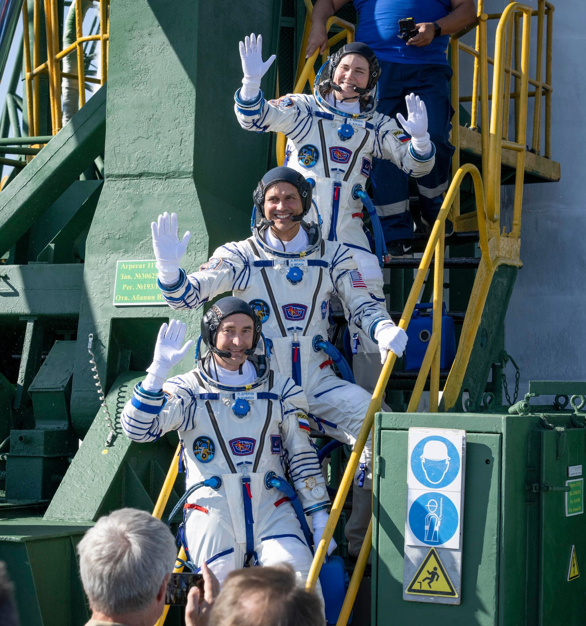 US-Russian crew arrives at the International Space Station for 8-month ...