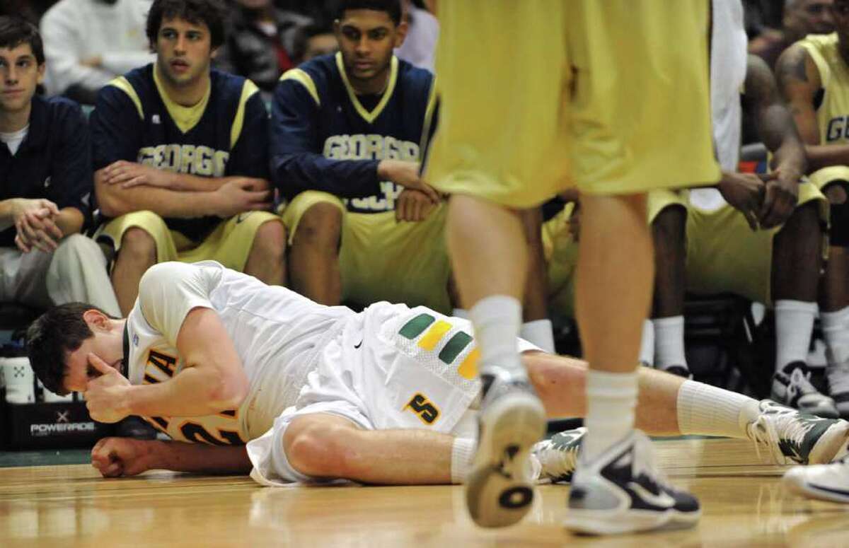 Saints sting Yellow Jackets