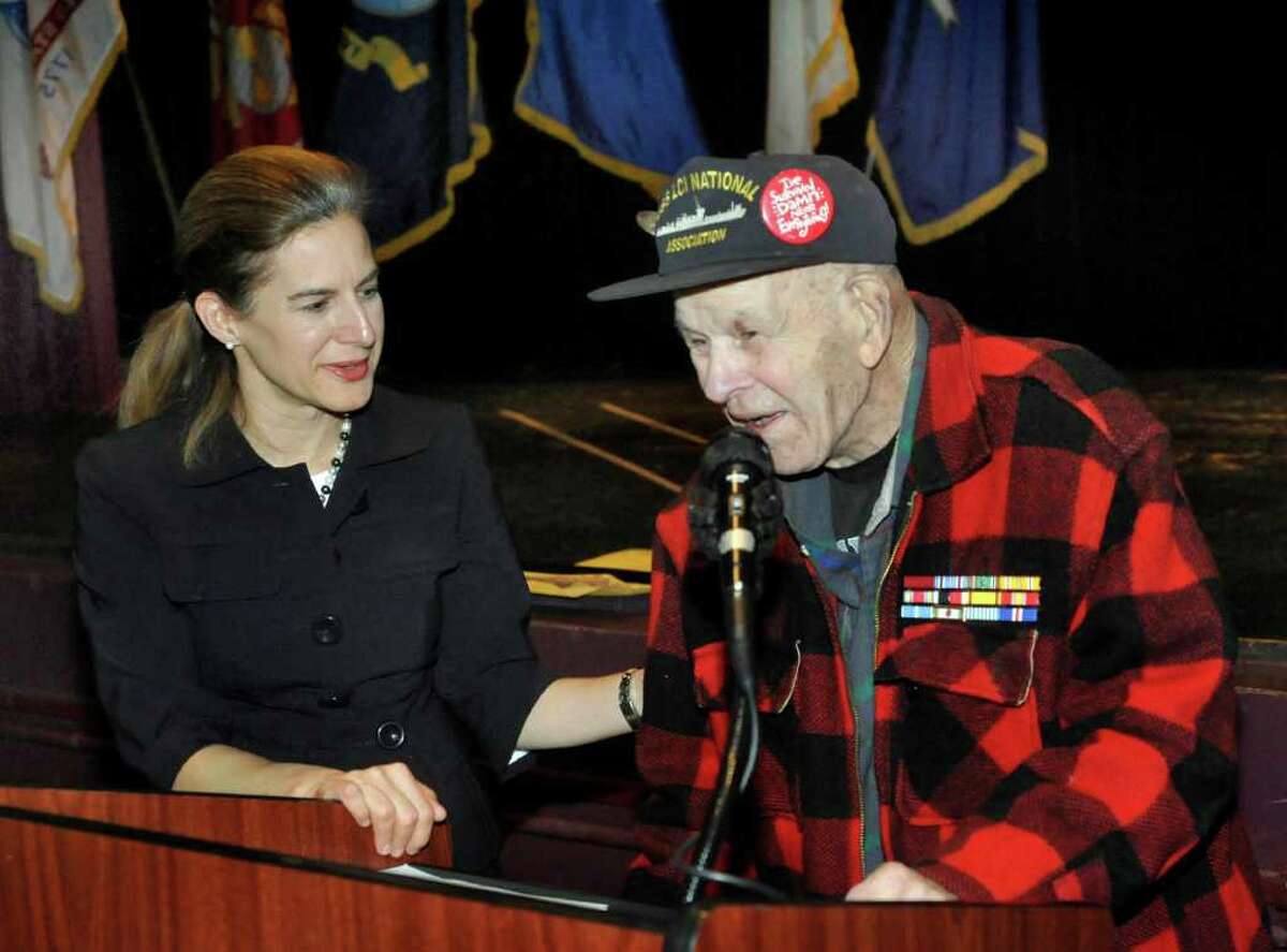 Bysiewicz' ceremonies for veterans criticized, praised