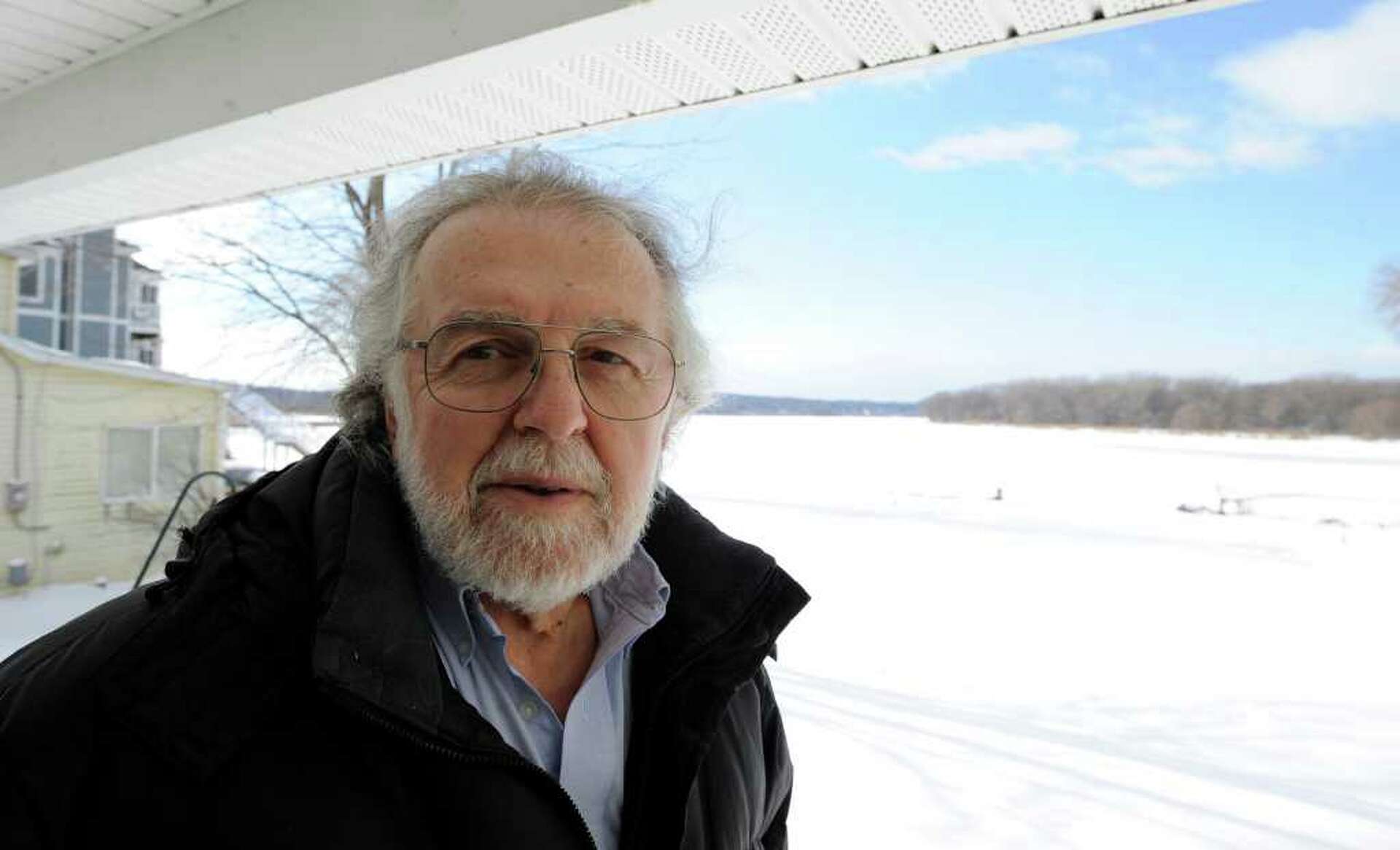 Beautification permit fight turns ugly